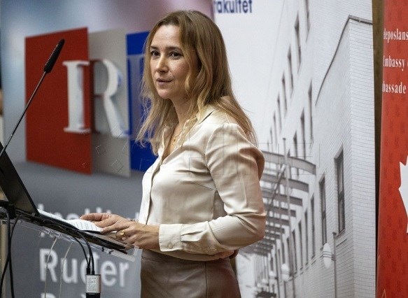 Ministarstvo znanosti, obrazovanja i mladih - Ravnateljica Dijana ...